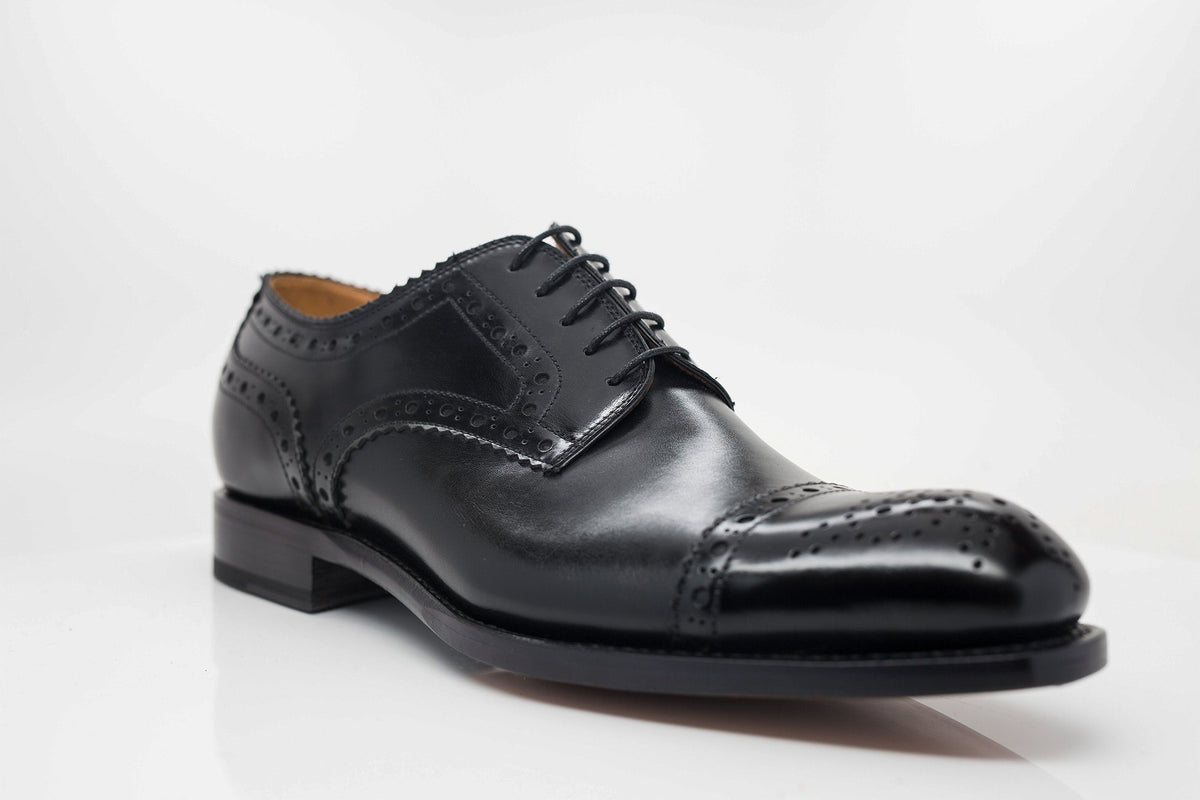 Burnished Calfskin Lace-Up Oxford Black – C&E Fashions