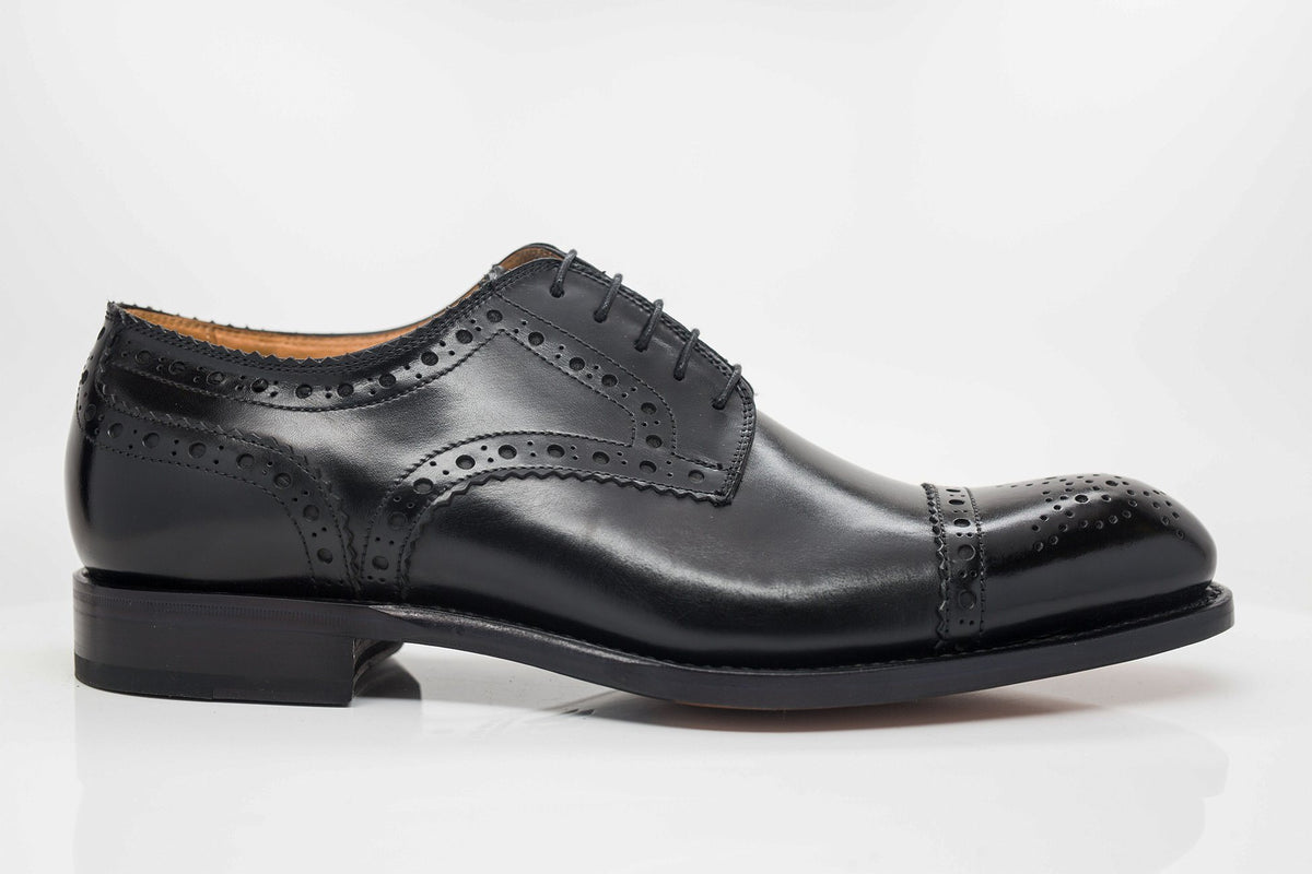 Burnished Calfskin Lace-Up Oxford Black – C&E Fashions