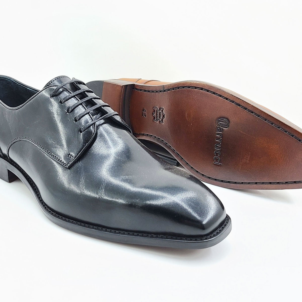 Burnished Calfskin Lace-Up Shoe Black – C&E Fashions
